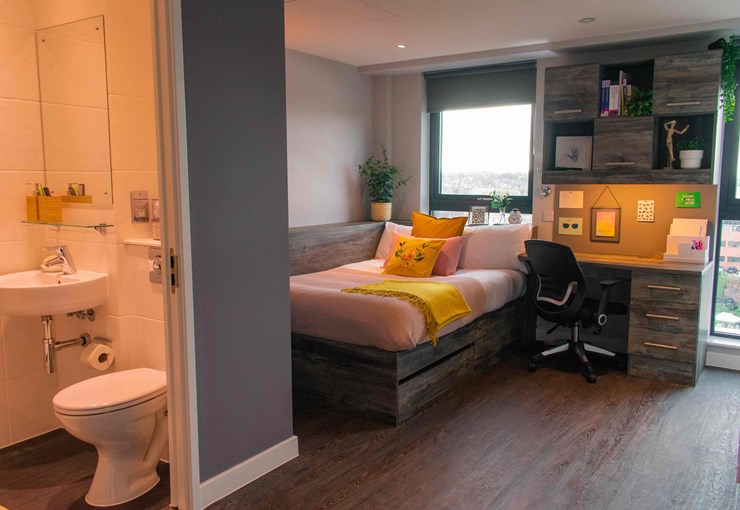 Aparto Queens Court, Reading | Student Accommodation