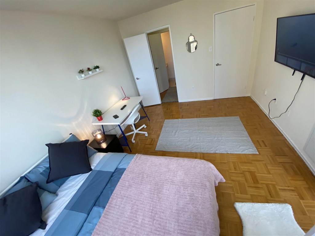 Financial District - Carlton St, Toronto | Student Accommodation