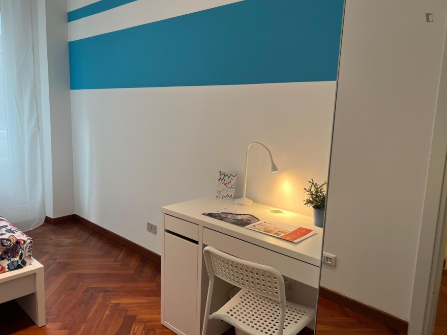 Rooms and beds for rent in apartment with 10 bedrooms in Garibaldi Repubblica - Milan