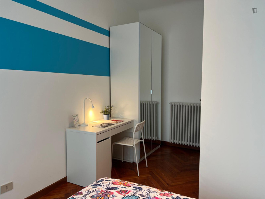Rooms and beds for rent in apartment with 10 bedrooms in Garibaldi Repubblica - Milan
